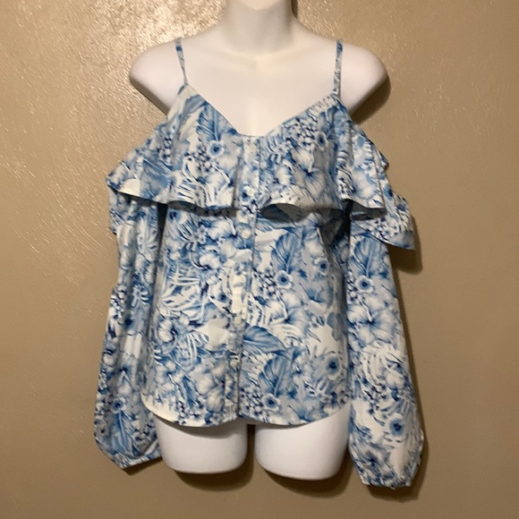 belle sky | Tops | Belle Sky Size S Cold Shoulders Blue Floral Button ...